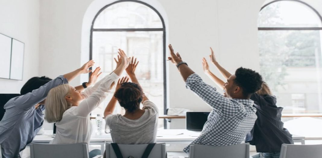 isolved launches Employee Marketplace within isolved People Cloud ...