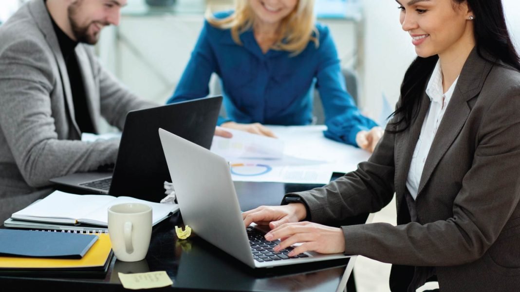 Blink Unveils Next-Gen AI-Driven Employee Analytics Platform